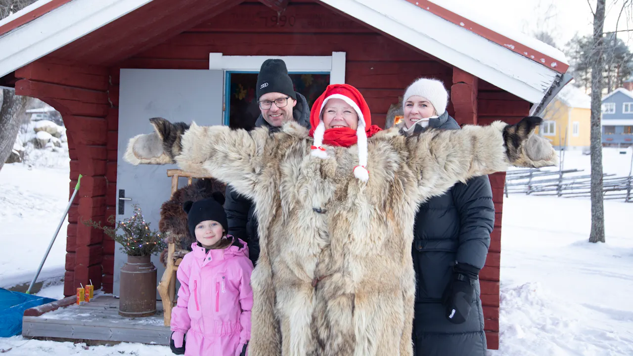 Många skrattade åt tomtemor i Åsele – "Önskar du dig morötter till jul?"