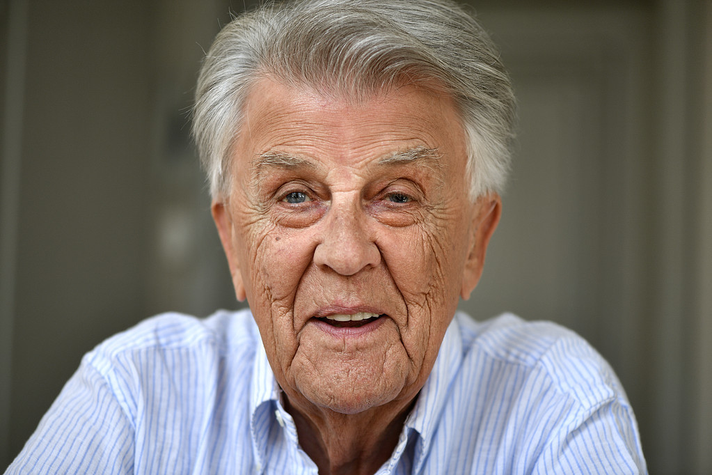 Sjukdom stoppar Sven-Bertil Taube