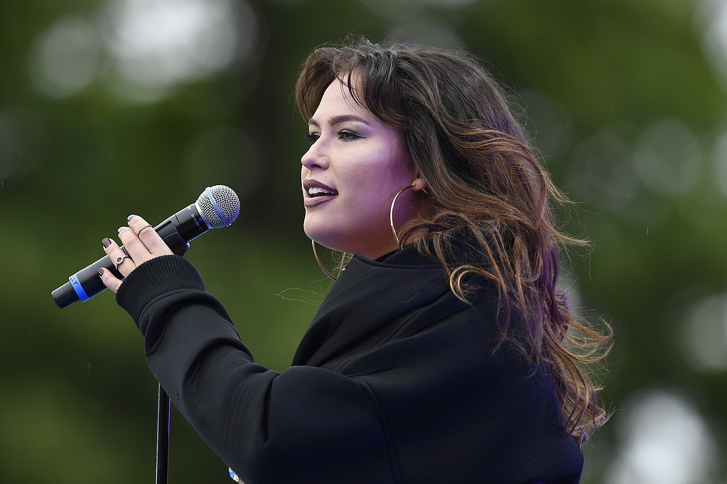 Molly Hammar släpper nytt