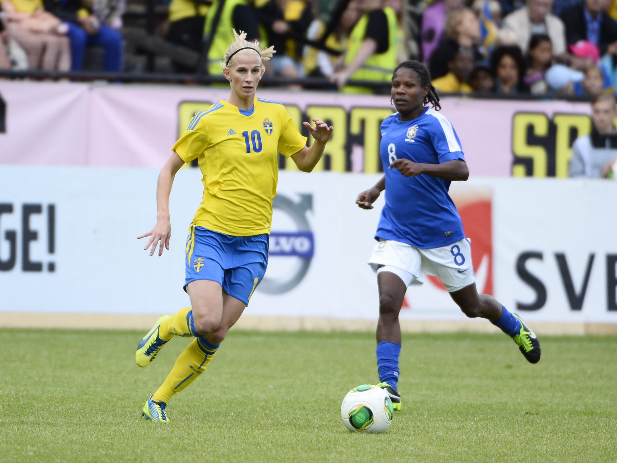 Jakobsson petas i premiären
