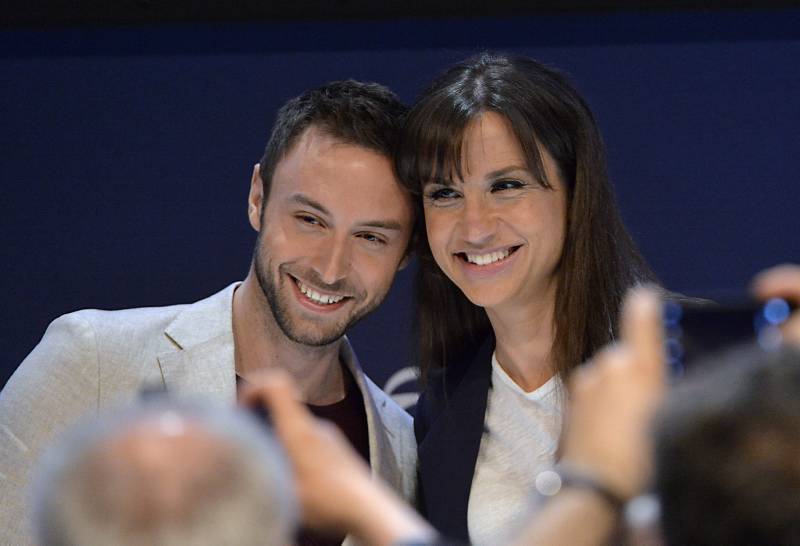 Måns och Petra ser fram emot Eurovisionfesten