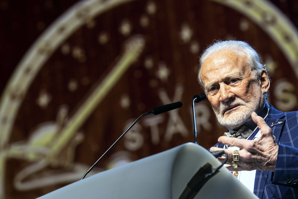 Buzz Aldrin-signerad Tintin-bild såldes dyrt