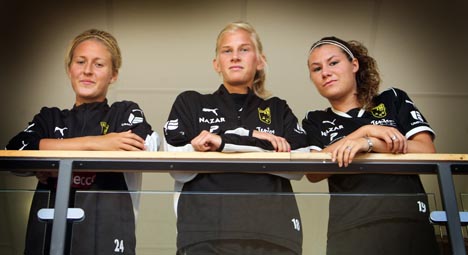 UIK:are ska fightas mot varandra