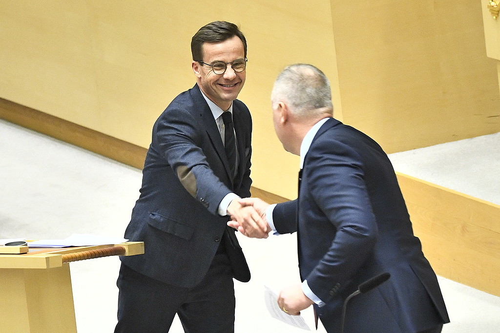 Statsvetare: Trevande debatt i nytt landskap