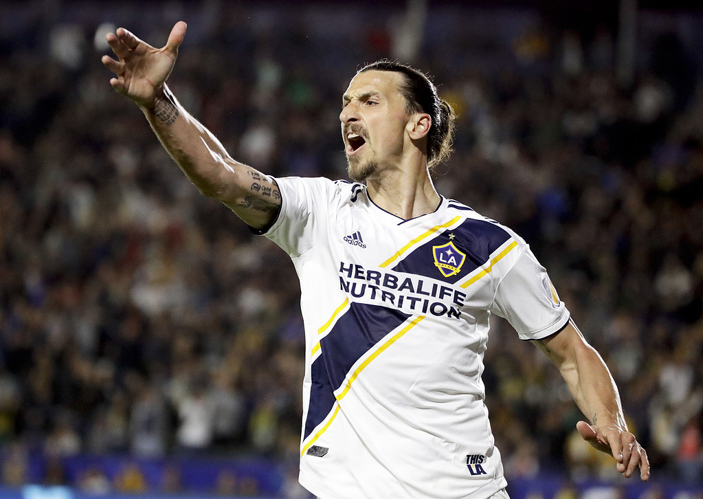 Ibrahimovic bötfälls efter slag
