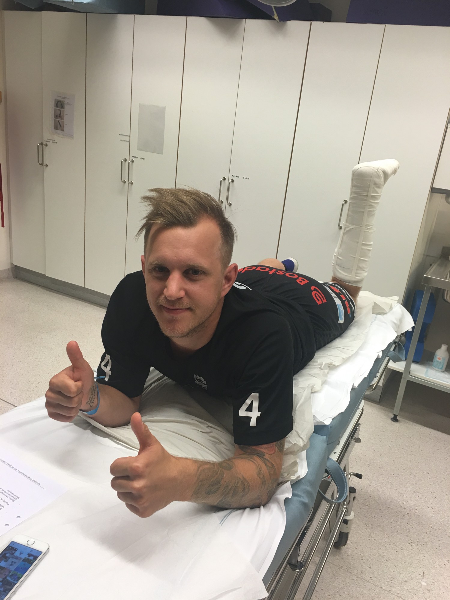 Dalens landslagsstjärna i gips