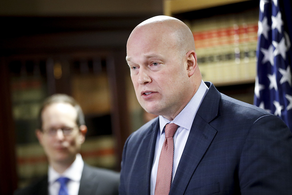 Källa: Whitaker kvar i ryssutredning
