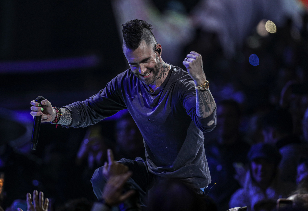 Maroon 5-sångaren ber om ursäkt till fansen