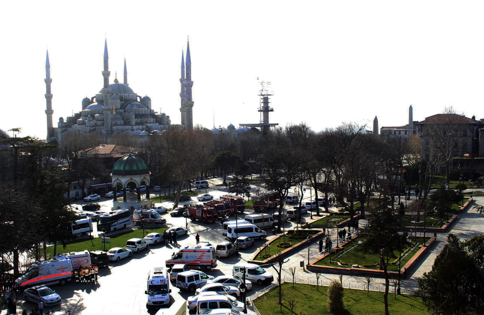 Därför sörjer vi Paris mer än Istanbul