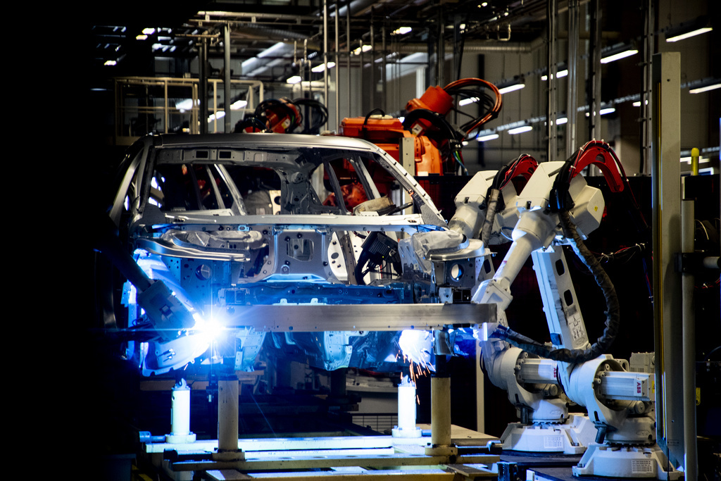 Ras för Volvo – men stark efterfrågan