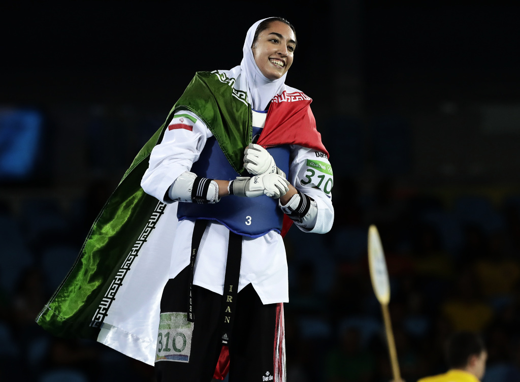 Iranska OS-medaljören lämnar sitt hemland