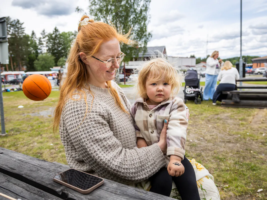 Tivoli och porslinskastning på Bjurholmsdagarna: ”Fint att det är något ...