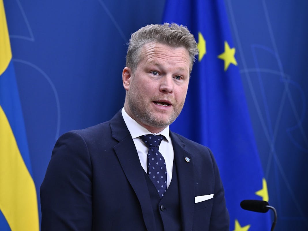 "Public service uppdrag är inte att stryka SD medhårs"