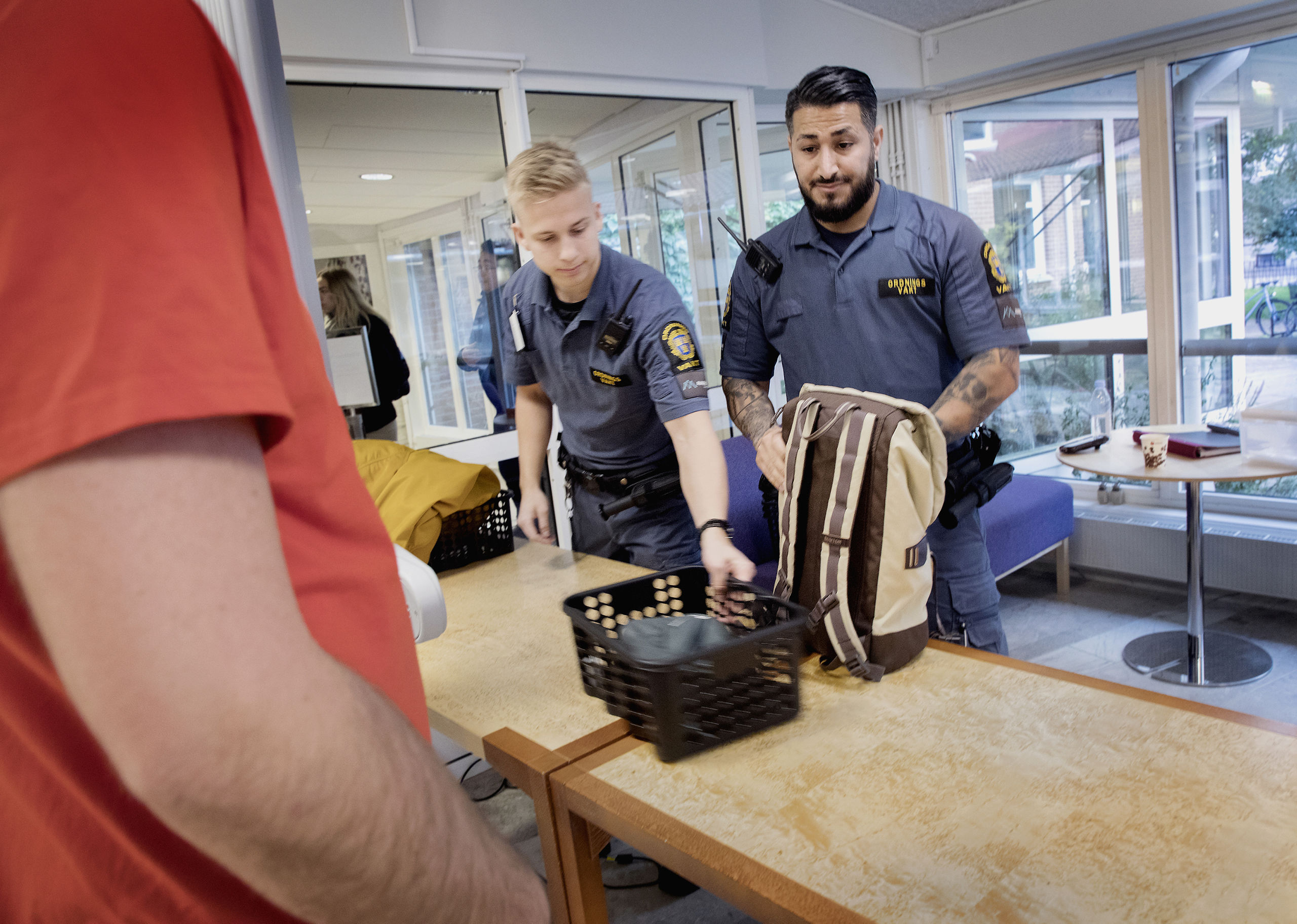 Den andre mannen vars dna fanns i handsken vittnar