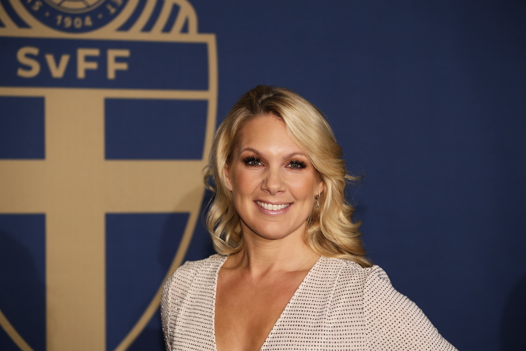 Anna Brolin tar över "Farmen" efter Roberto
