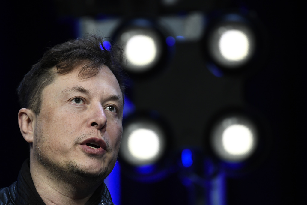 Elon Musk klättrar på pengalista