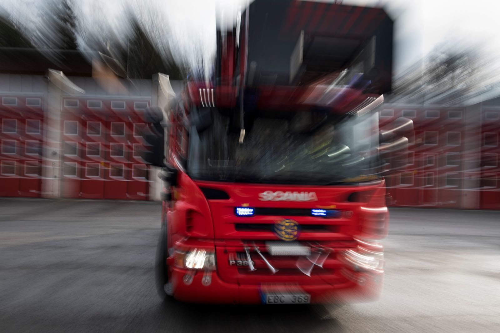 Person såg rökpelare – larmade SOS