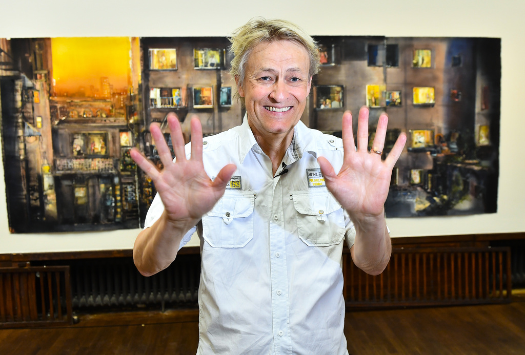 Publikrusning till Lars Lerins utställning