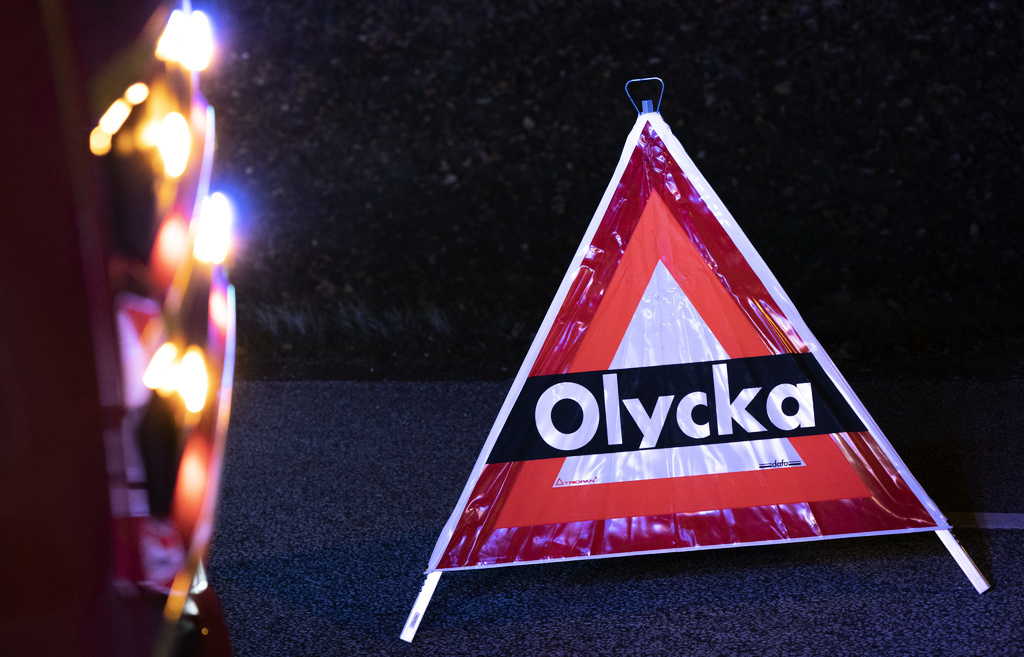 En död i krock med fyrhjuling