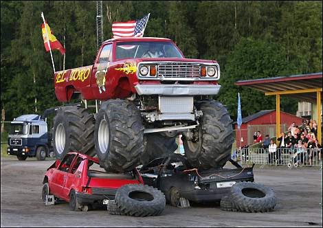 Riktiga monster till truckar sågs på Gammlia