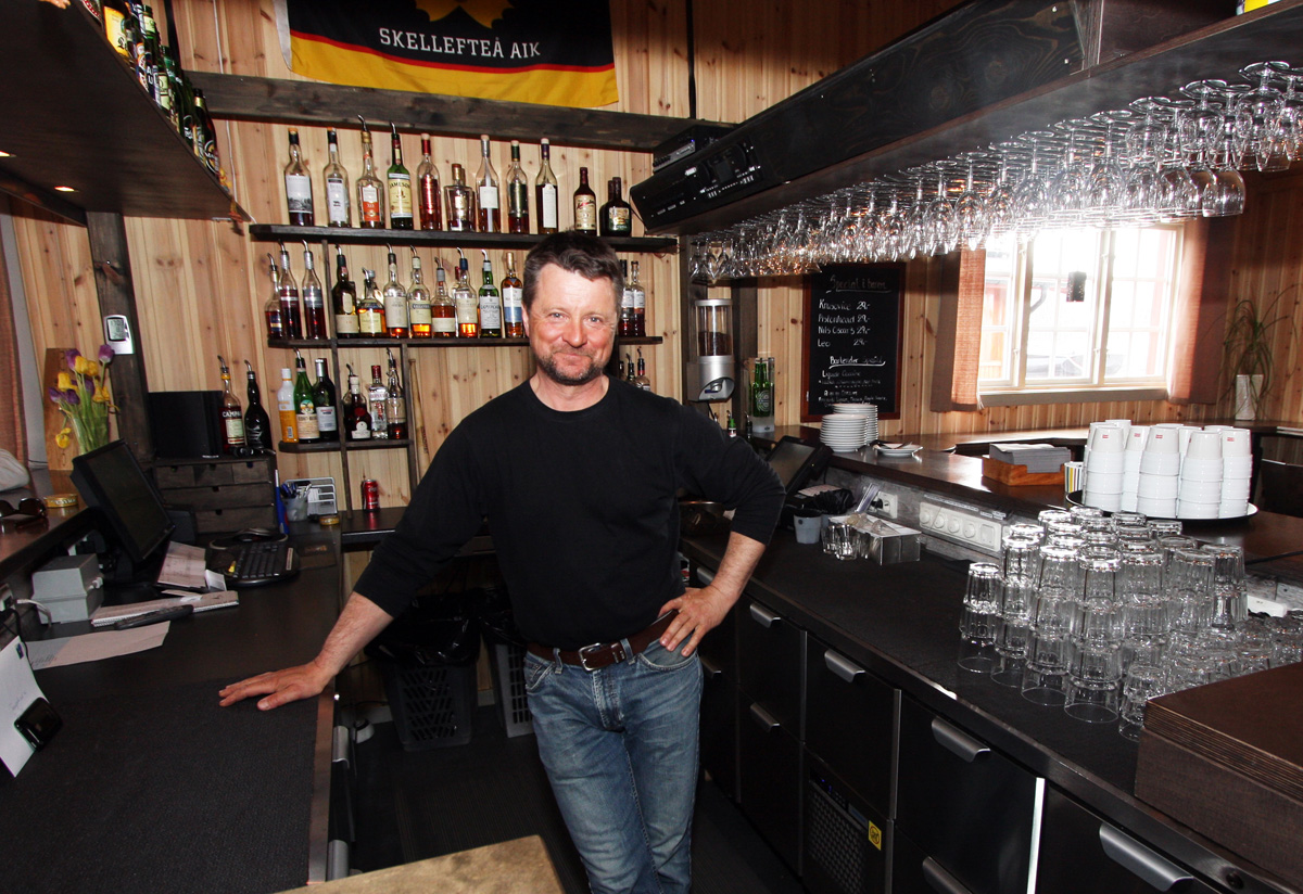 Stig Strand säljer Trolltunet