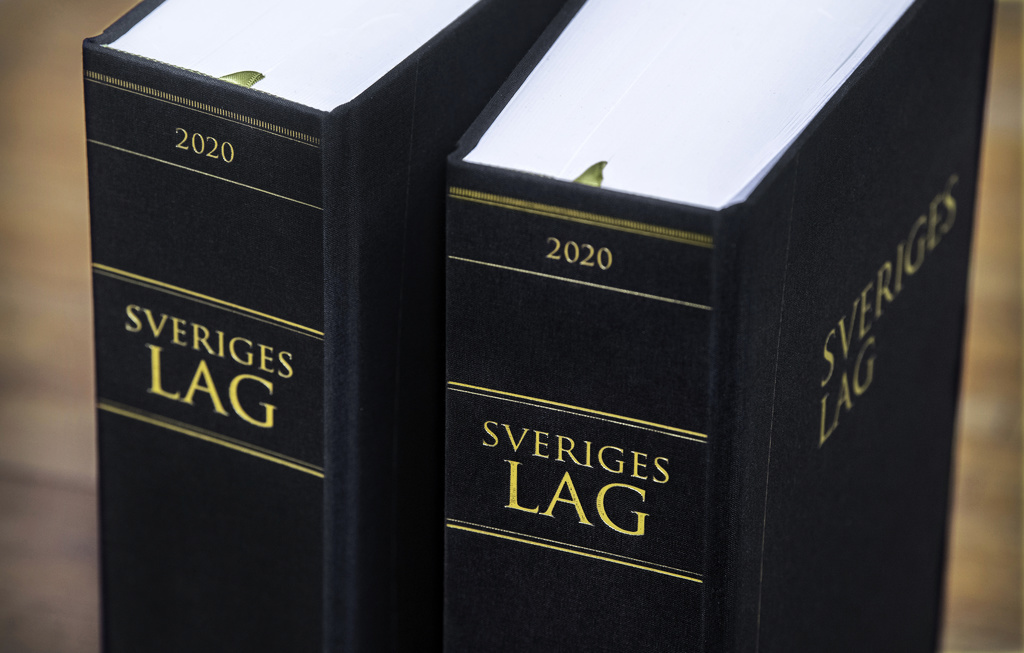 Nya mobilregler i skolan – en av flera nya lagar