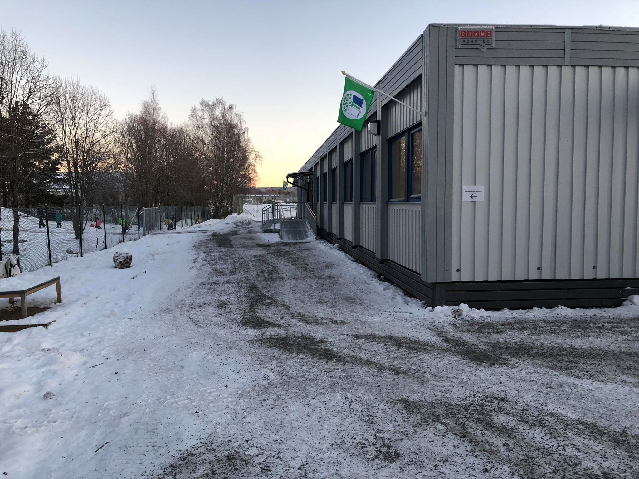 Kommunens tvärvändning sviker löftet till föräldrarna