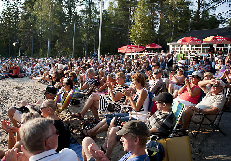 Nygamla toner till havet