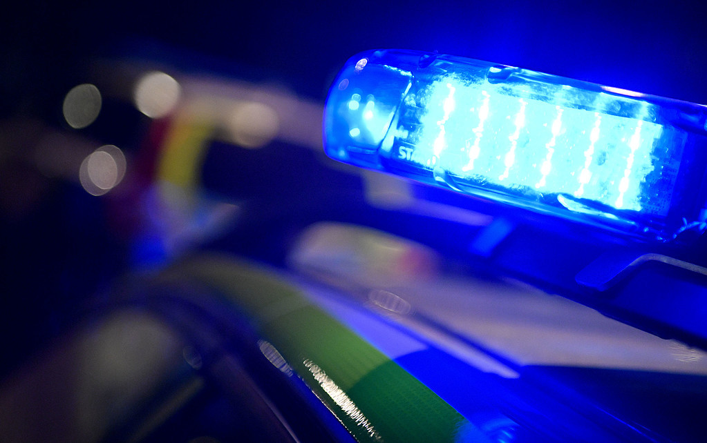 Man med blåljus i bil stoppad av polis