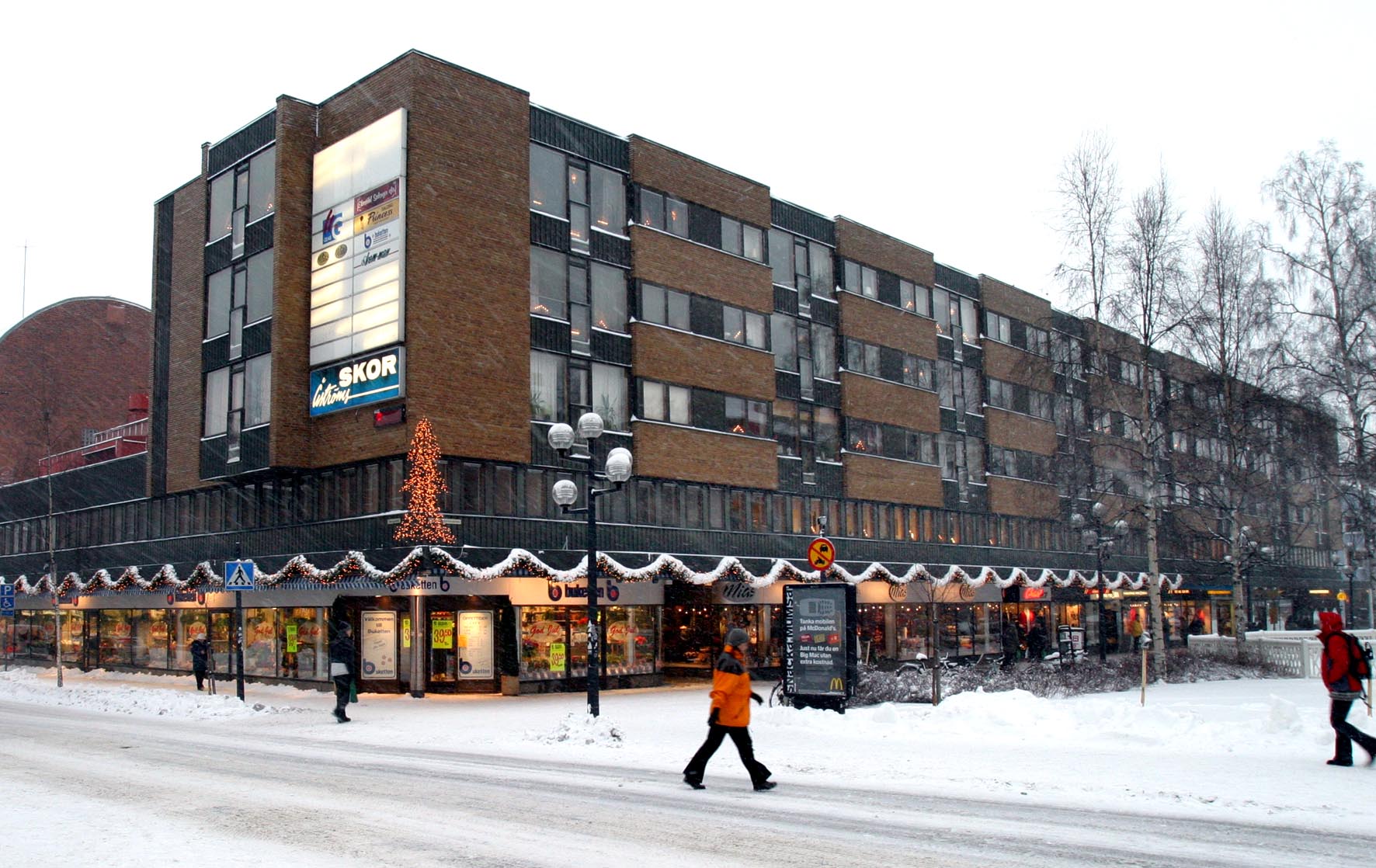 Vill bygga fyra våningar till