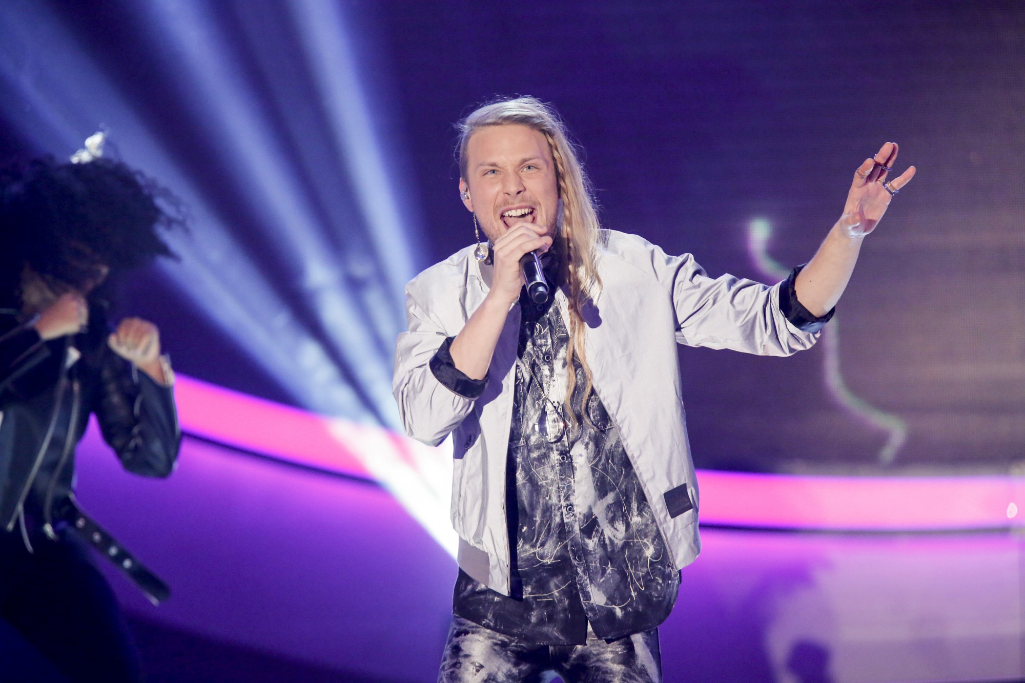 Idol-Simon sjunger in nya året