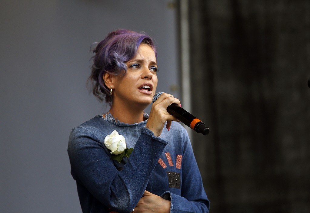 Lily Allen om musikbranschen: Full av övergrepp