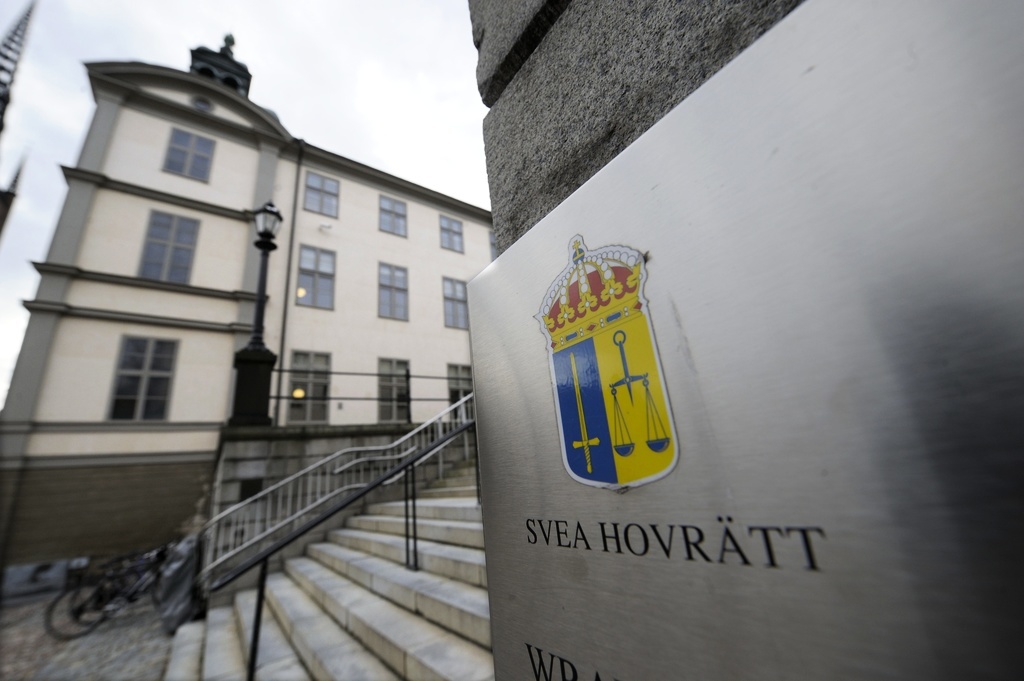 Sade sig ha strypt och dödat sin fru – frias