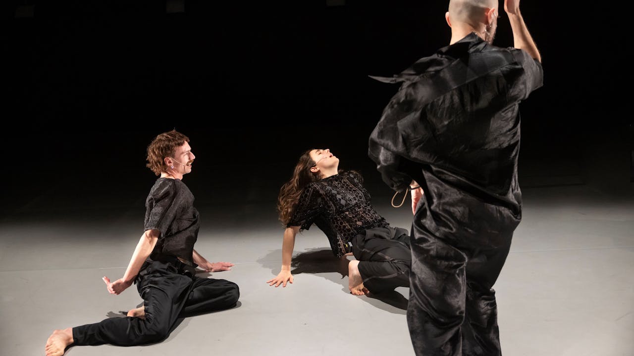 Egensinnigheten är behållningen i Alma Söderbergs urpremiär