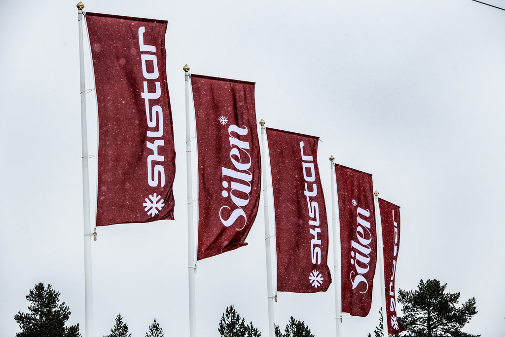 Skistar flaggar för omorganisation