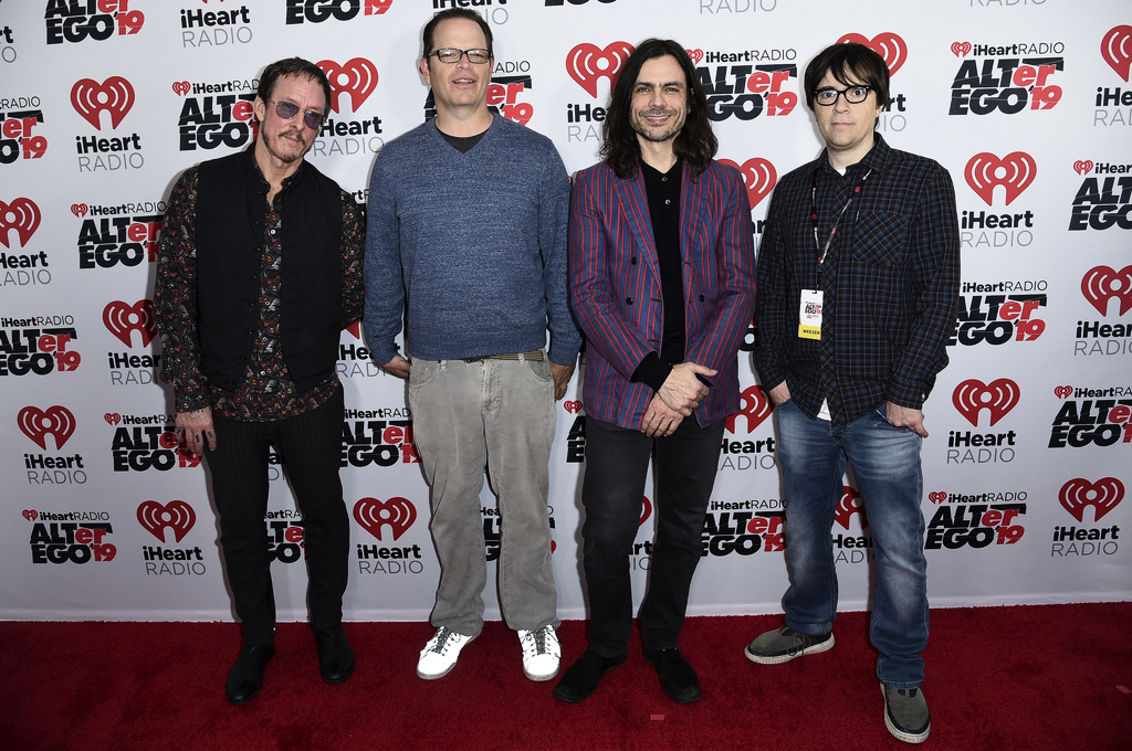 Tecknat Weezer blir coverband i "Simpsons"