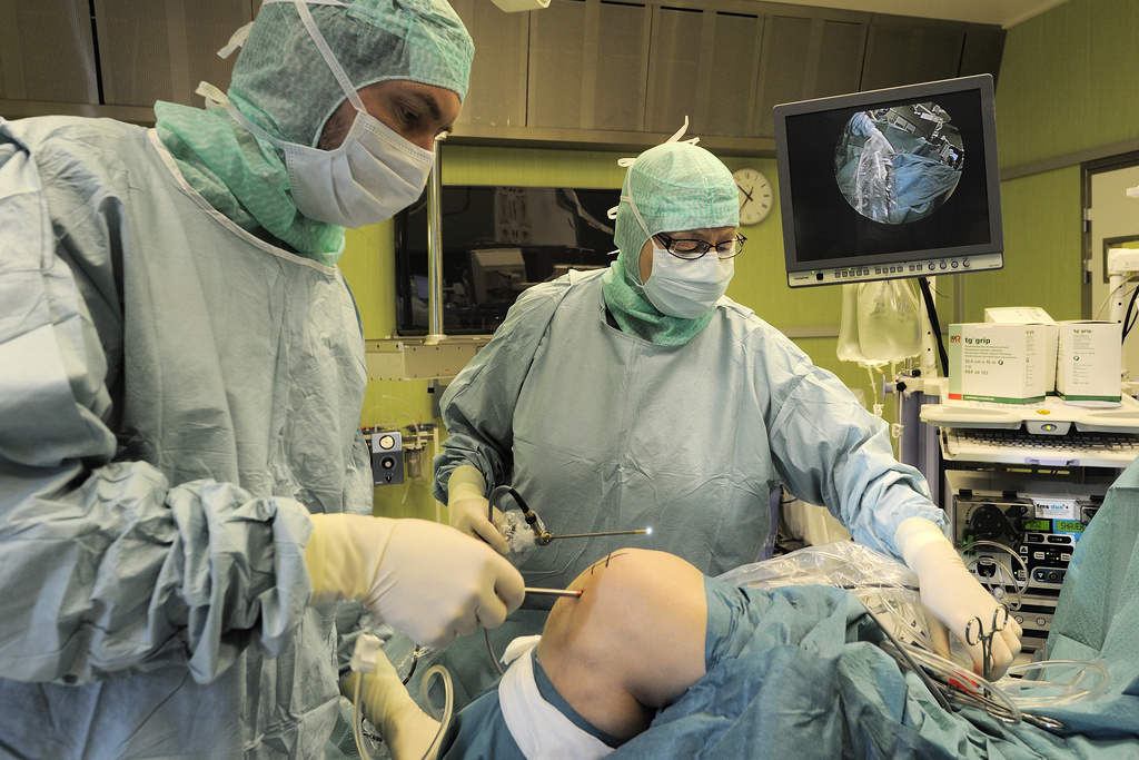 För lite träning och för många operationer